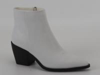 China Ladies Leather Boots for sale