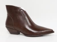 China Ladies Leather Boots for sale