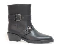 China Ladies Leather Boots for sale