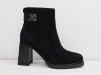 China Ladies Leather Boots for sale