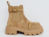 China Ladies Leather Boots for sale