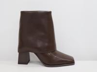 China Ladies Leather Boots for sale