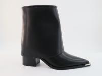 China Ladies Leather Boots for sale
