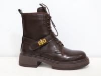 China Ladies Leather Boots for sale