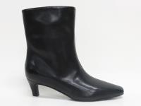 China Ladies Leather Boots for sale