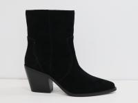 China Ladies Leather Boots for sale