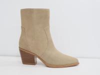 China Ladies Leather Boots for sale
