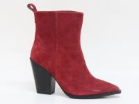China Ladies Leather Boots for sale