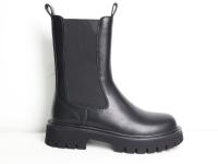 China Ladies Leather Boots for sale