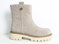 China Ladies Leather Boots for sale