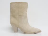 China Ladies Leather Boots for sale