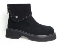 China Ladies Leather Boots for sale