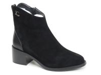 China Ladies Leather Boots for sale