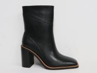 China Ladies Leather Boots for sale