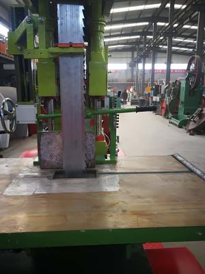 China Mobile type diesel portable sawmill wood log cutting machinery /Vertical Cutting bandsaw for sale