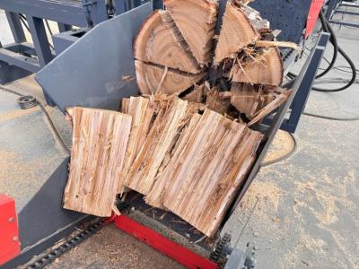 China 50-Ton Hydraulic Thrust Mobile Fully Automated Firewood Processor for 600mm Log Diameter Splitting for sale