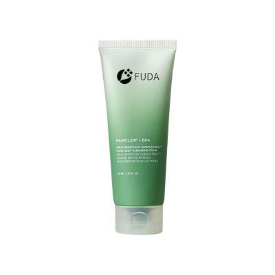 China Quercetin PH Balanced Face Wash Cleanser Foam Oil Control Skin Lightening for sale