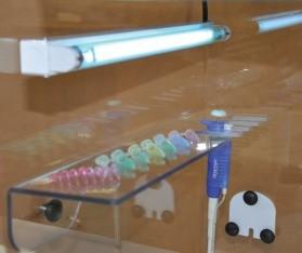 China Moleculaire biologie PCR-werkstation Contemporary Design Metal met HEPA-filter Te koop