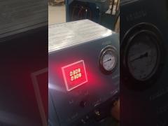 O aparelho de ensaio para ventiladores de combustível para aparelhos de assistência marítima utiliza um manual numérico.