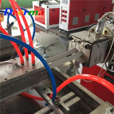 China 380V or CUSTOMIZED SIEMENS Drive Motor Insulating PVC Cable Tray Trunking Extruder for sale