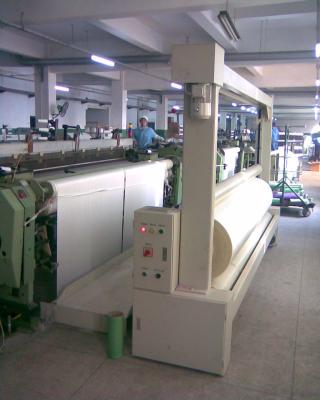Cina bobinatrice del rotolo del tessuto 0.25kw per il telaio di sollevamento del rullo di pressione elettrico in vendita