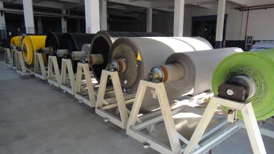 Cina Macchina 1500mm di Jet Loom Winding Cloth Rolling dell'aria in vendita