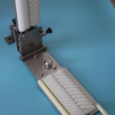 China Finishing Machine Parts Flat Selvedge Uncurler Stenter Parts Woven Fabric Knitting Fabric for sale