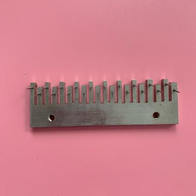 Cina Ricambi per macchina stenter Pin Plate Krantz Finishing Machine Parti piastra ad aghi Rame 20 aghi in vendita