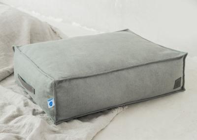 China Het kalmeren van Klein Wasbaar Hondbed behandelt Tweezijdige Overzeese Rots 27,1 Duim Te koop