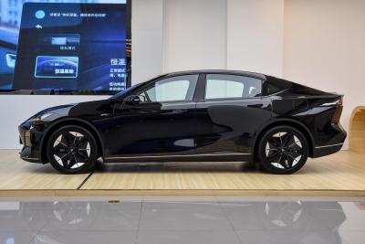 Cina La porta SL03 blu scuro di Mini Electric Car 5 dell'adulto di Changan ha usato la guida a sinistra 635KM in vendita