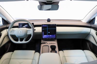 Cina Automobile elettrica del motore doppio di lusso a quattro ruote elettrico dell'automobile 710KW 100kwh del NIO ET5 in vendita