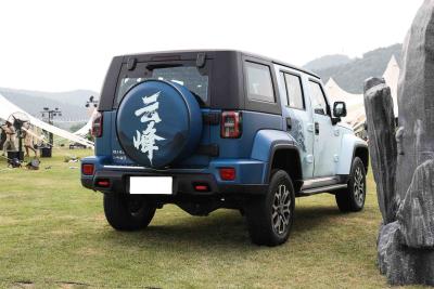 Cina BJ40 Model 2.0T Automatic 4 Door 5 Seat Compact SUV Gasoline Vehicle 8 Speed in vendita