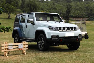 Cina BJ40 Model 2.0T Automatic 4 Door 5 Seat Compact SUV Gasoline Vehicle 8 Speed in vendita