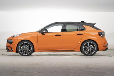 Cina Lynk & Co 02 Hatchback 2.0TD Compact Car Small 2.0T 190 Horsepower L4 Gasline Sedan in vendita