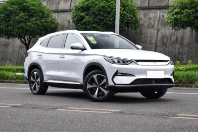 Cina 5 Doors 200 Hp Interior Black Car With 250 Lb-Ft Torque in vendita