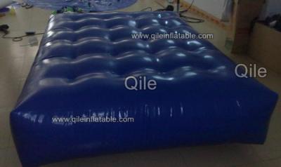 China Durable PVC tarpaulin Inflatable Water Sport bridge uesd in the lake and seashore for sale