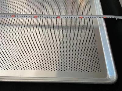 China Perforated 2mm 3mm Polished Dry 30*40cm Aluminum Baking Tray for sale