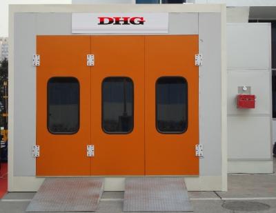 China Outdoor Paint Car Spray Booth With 3-fold Door For Home Garage SBA8500 for sale
