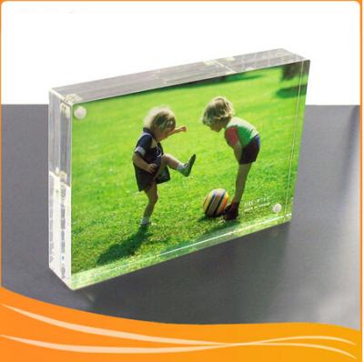China Highlight crystal acrylic magnetic picture frame for sale
