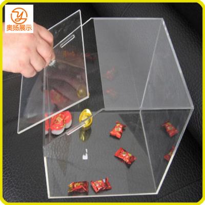 China customized clear acrylic candy storage box with lid for sale