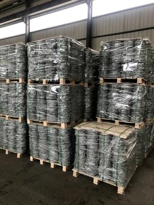 Cina Galvanizzato filo spinato di filo spinato tipo rasoio a croce vendita al dettaglio per rotolo peso per metro 50 kg in vendita