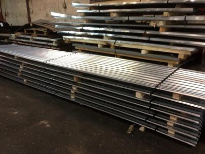 Cina Alta resistenza alle condizioni estreme lamiera di copertura in acciaio ondulato galvanizzato con certificazione JIS e tolleranza ± 1% in vendita