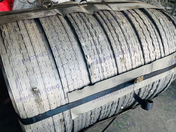 360-1000mm Diámetro de bobina Velocidad doble de alambre de púas de hoja de rasura retorcida La solución definitiva para la protección de pastizales