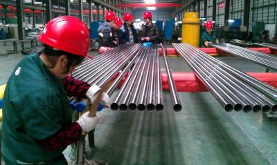 Cina Classe 200/300/400/600/900serie Sezione rotonda Forma laminata a freddo 304 tubo in acciaio inossidabile A269 SUS Per kg in vendita