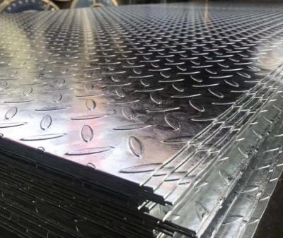 China Warmgewalste 8 mm zachte stalen controleplaatplatform gegalvaniseerd stalen vloerplatform controleplaat voor industriële platforms Te koop