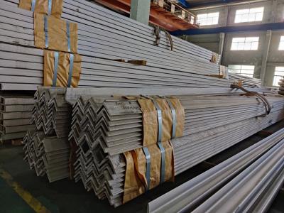 Chine Barre d'angle inégale égale 304 en acier inoxydable angle droit 90*38 mm épaissie à vendre