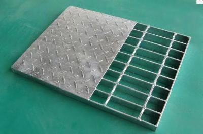 Cina Griglia di acciaio galvanizzato per pareti 3 mm Canali di drenaggio metallici Griglia di acciaio copertura di trincea di passerella CE Certificazione ISO in vendita