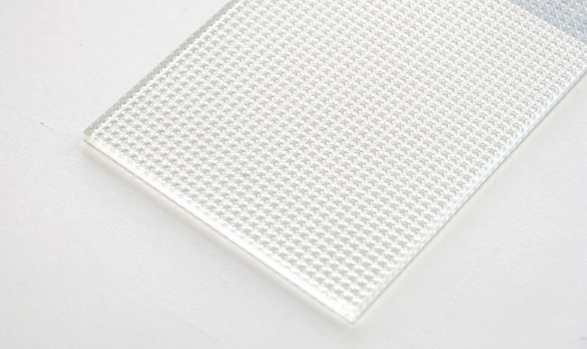 High Quality Factory Price Ar Glass Transmittance 99% Optional Thickness Anti Reflective Coating Customized Tempered Glass