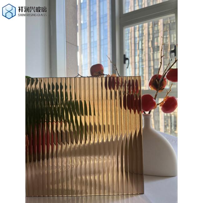 Karatachi 4mm 5mm 6mm 8m Fluted Tempered Glass Clear Pattern Building Glass