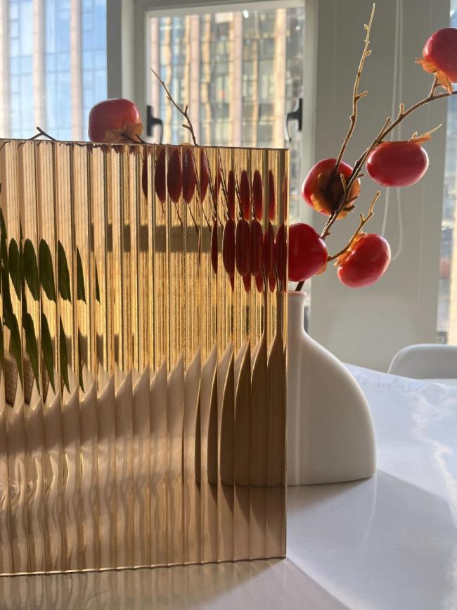 Decorative Transparent Tempered Ribbed Reeded Wave Fluted Glass/Art Figured Textured Sheet Glass/Pattern Glass Panel Rolled Glass